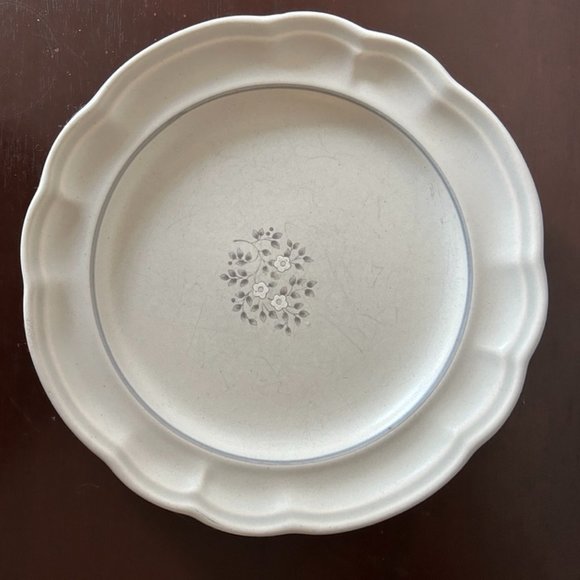 Pfaltzgraff | Dining | Vintage Pfaltzgraff Heirloom Luncheon Plate ...
